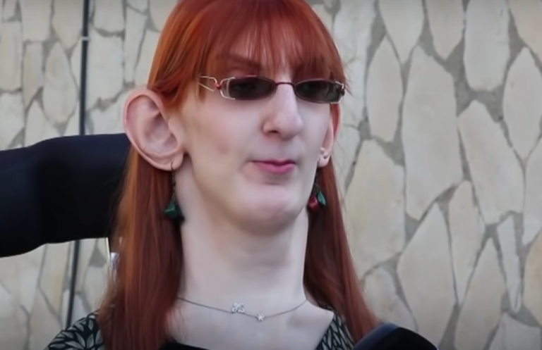 Comment Vit La Femme La Plus Grande Du Monde Rumeisa Gelgi 25 Ans