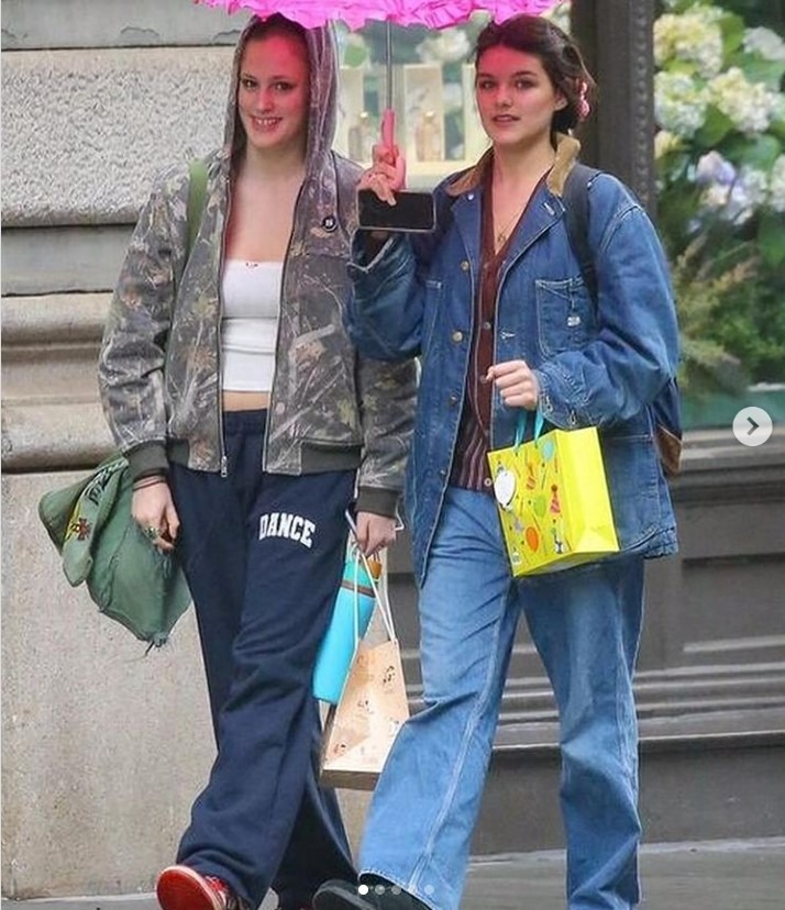 Ressemble Tellement à Sa Mère La Fille De Katie Holmes Et Tom